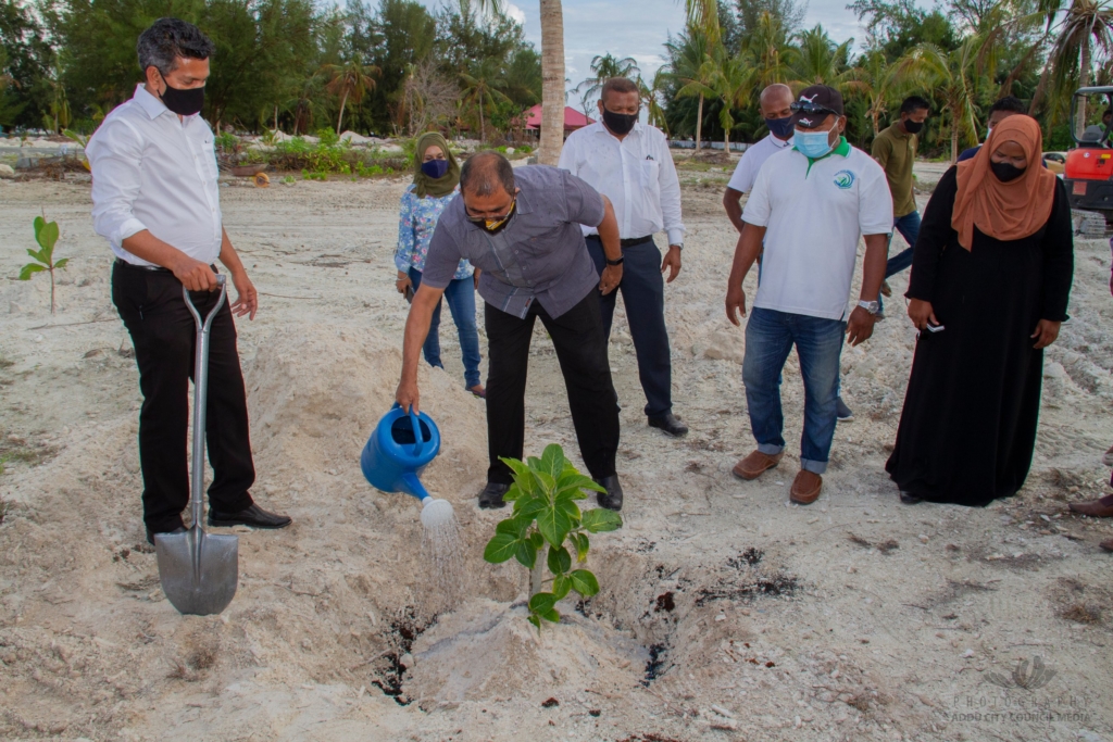 Tourism Minister Mausoom visits Hulhumeedhoo tourism zones – The Times ...