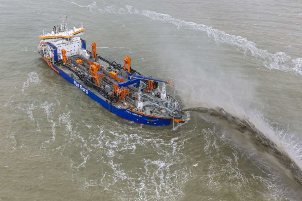 Van Oord to deploy trailing suction hopper dredger for Addu land ...
