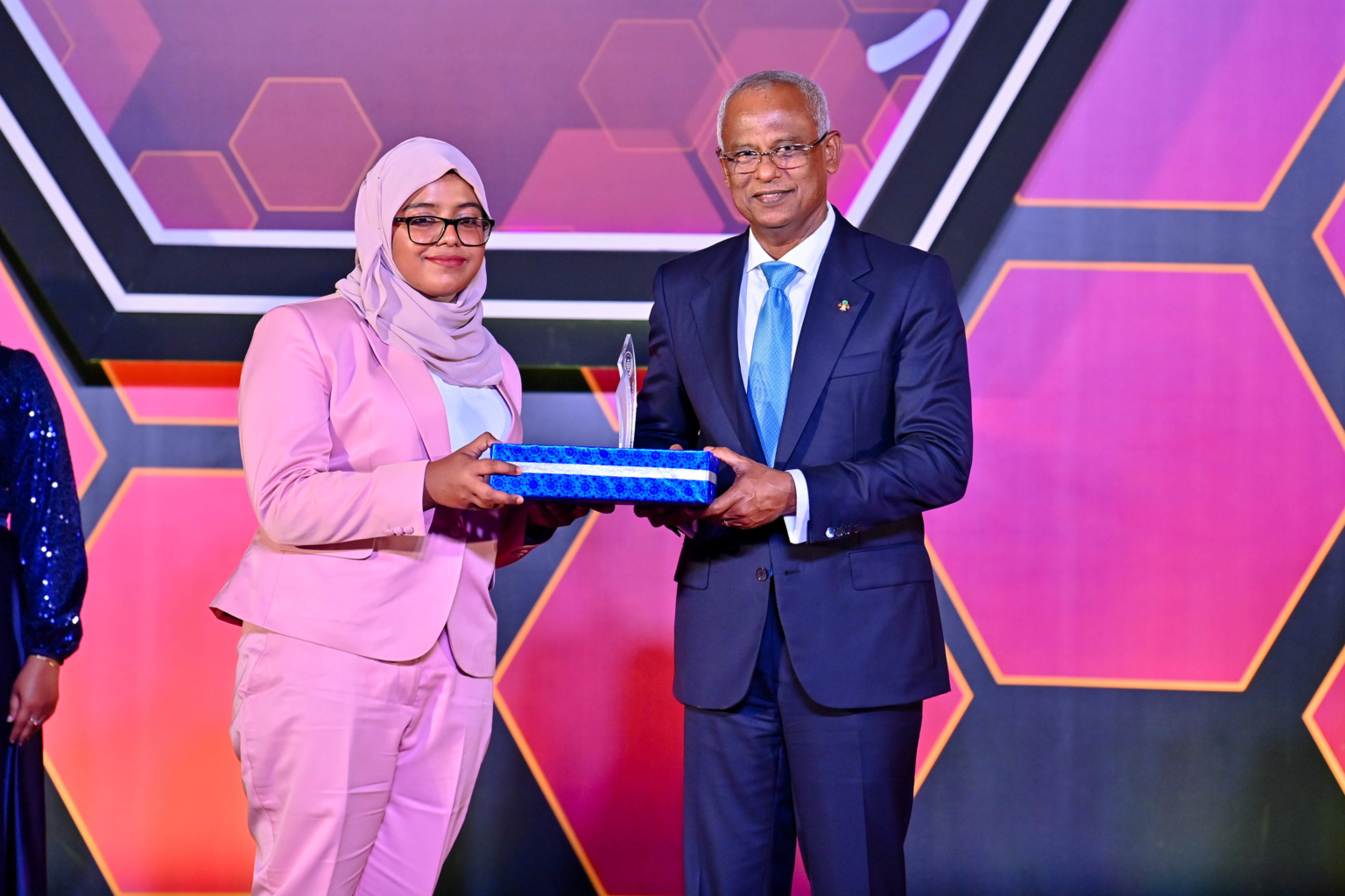 President calls on top achievers to specialize in essential fields for ...