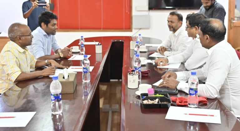 Nasheed‘s faction to make a manifesto with JP – The Times of Addu